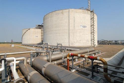India: Total sells equity in India’s Hazira terminal and signs LNG ...